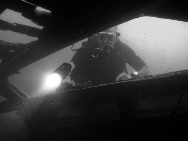 The adventure of scuba diving - Books by Eric Douglas